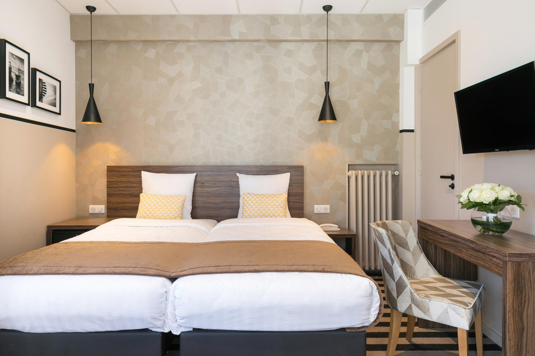 Hotel Locarno Nice | Official Website | 3-Star Hotel near Beaches