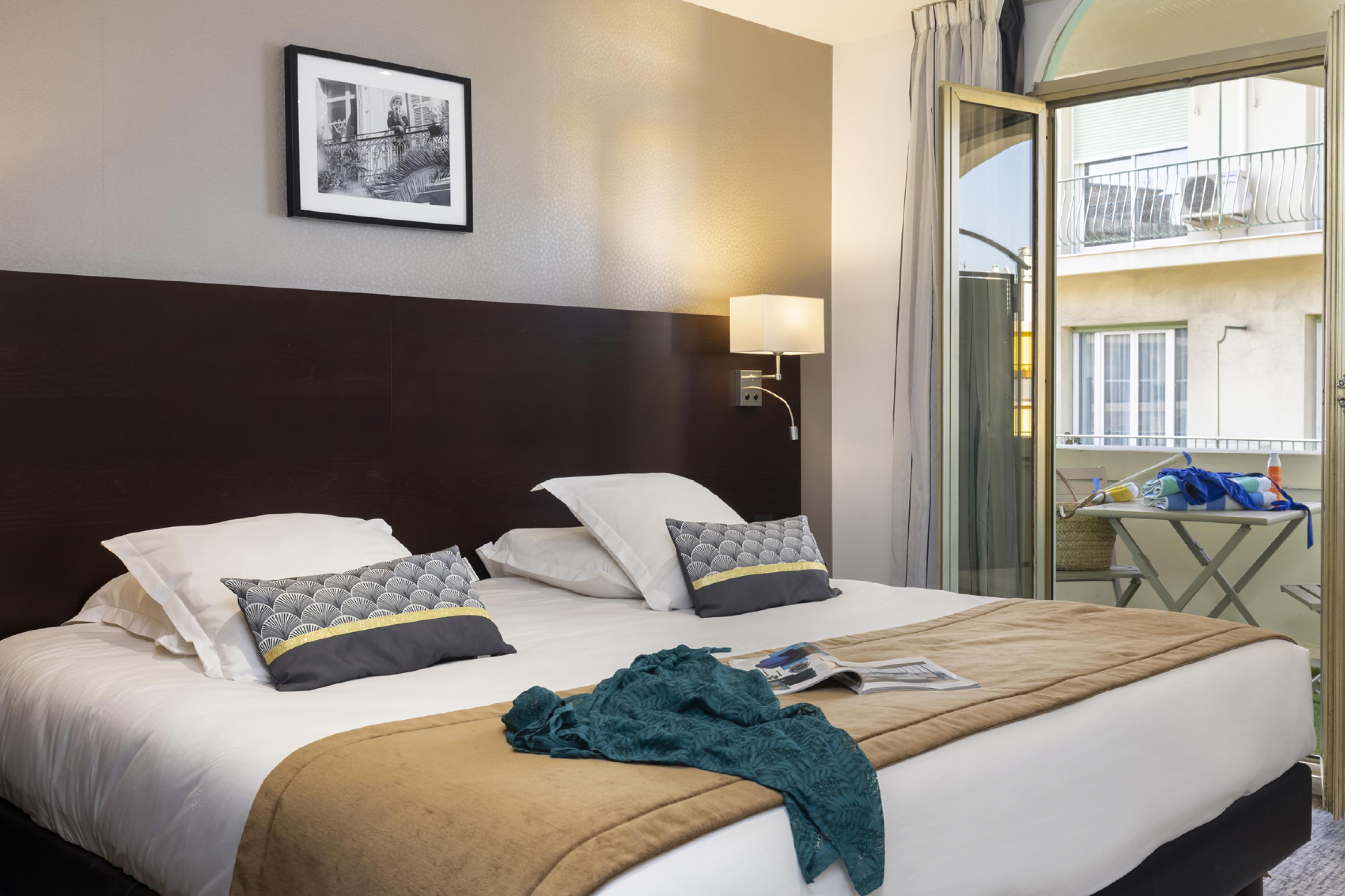 Deluxe Double Room | Hotel Locarno Nice